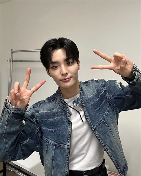 김성중 Kimsungjoong • Instagram Photos And Videos