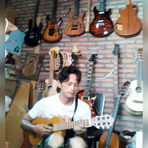 Wonggaul Ketika Sambungan Head Stock Neck Renggang