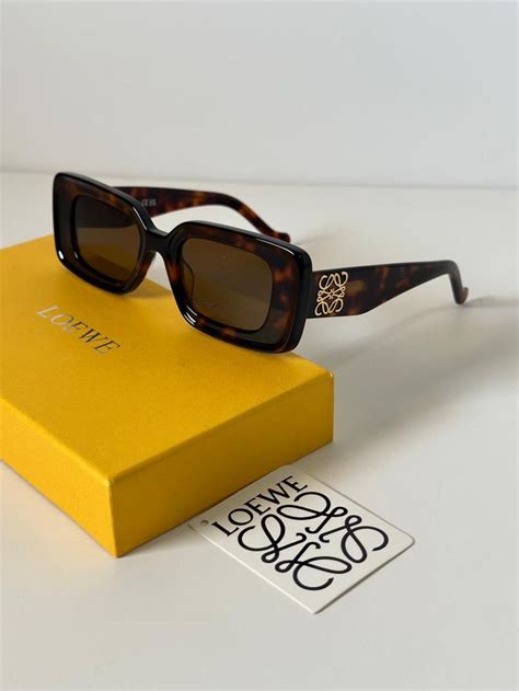 Pin By Rachel Ntumba On Luxury Glasses In Trendy Glasses Luxury Glasses Sunglasses