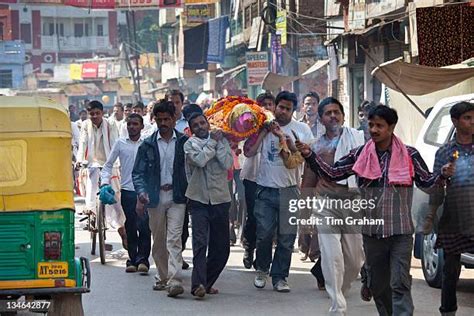 Real Dead Bodies Photos Photos And Premium High Res Pictures Getty Images
