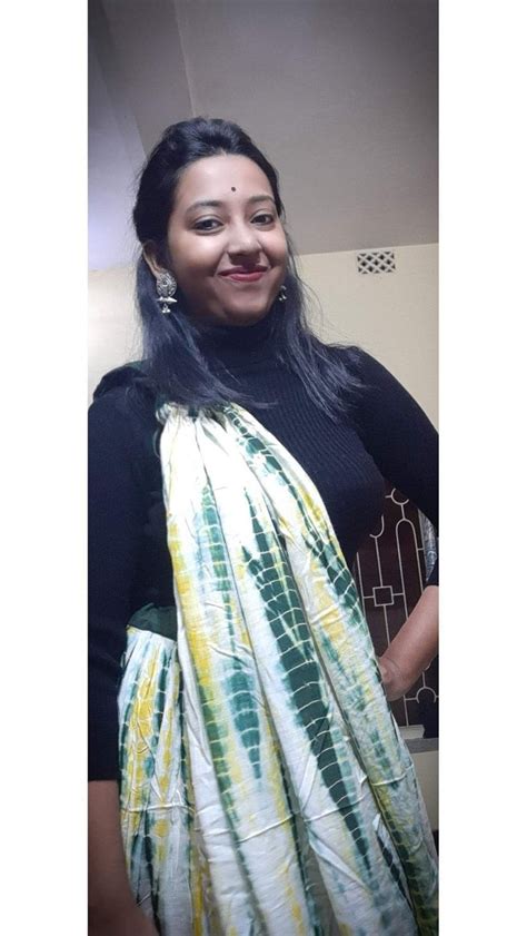 Beautiful Indian Girls Love Teasing With Their Sexy Curves 15 Photos