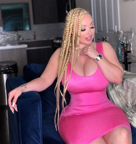 SexiBarbie ShesFreaky