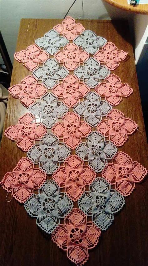 Quadrati Centrotavola Uncinetto Moderno Schemi Uncinetto E Crochet