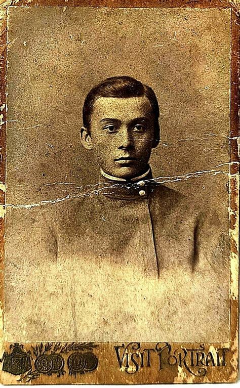 1860s Chinese Man With A Meat Cleaver And Opium Pipe China Cdv Photo