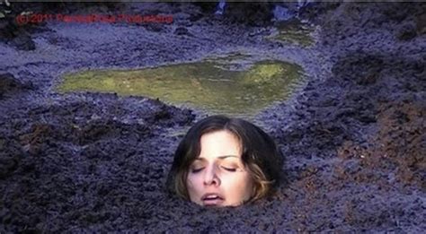 Where’s this Pamela rose quicksand video? : r/quicksand