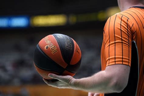 ACB El saque rápido gran novedad en la normativa del baloncesto español Deportes EL PAÍS