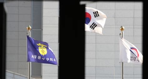 서울 동부구치소 1128명 코로나 검사 누적 확진자 1000명 우려 비상 머니s