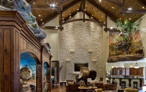 Spicewood Tx Trophy Room 6 Custom Trophies Spicewood Hunting Room