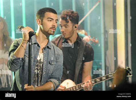 Jonas Brothers Interview And Performance At Live At Much Television