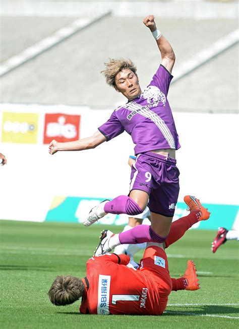 【藤枝】渡辺りょう10点目も全勝神話崩れる 終盤3失点で逆転負け「2－0が一番怖い」監督 J2写真ニュース 日刊スポーツ