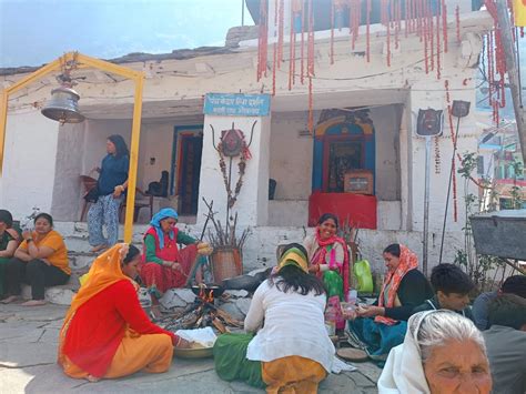 द्वितीय केदार मद्महेश्वर के कपाट खुलने की प्रक्रिया यज्ञ हवन के साथ