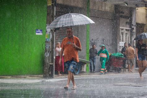 Fortaleza E Outras 125 Cidades Do Ce Têm Aviso De Chuvas Intensas Veja