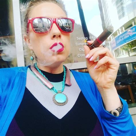 Pin De Dan En Cigars