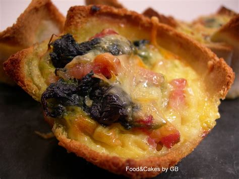 FOOD CAKES Tartaletas De Pan Espinacas Queso Emmental Y Bacon Ahumado