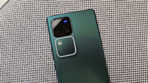 Cek Spesifikasi Vivo V30 Pro Yang Rilis Di Indonesia Kini Didukung