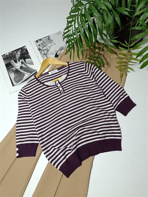 Светр у смужку — ціна 100 грн у каталозі Светри Купити жіночі речі за доступною ціною на Шафі