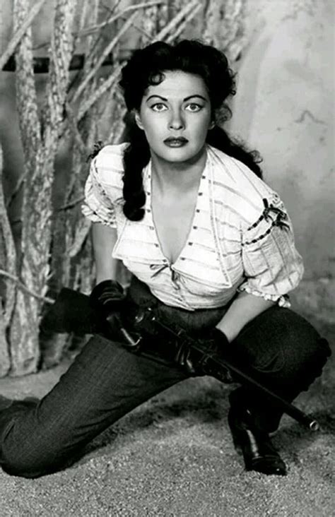 Yvonne De Carlo Yvonne De Carlo Classic Hollywood Movie Stars