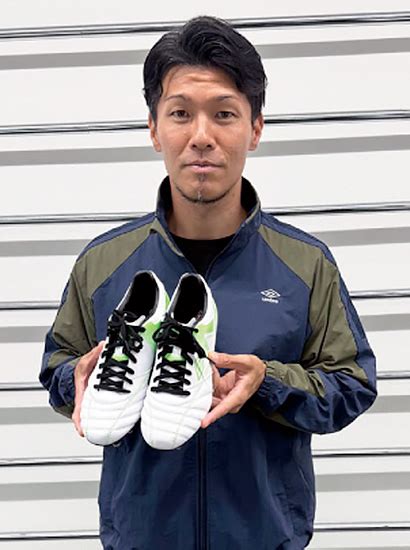 災害級の暑さから足を守れ。 Gaina ガイナ搭載｜アンブロ公式｜umbro