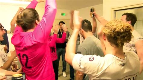 Images maritima l énorme joie des handballeurs d Istres qui montent en