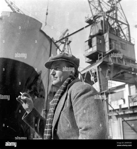 Marseille Docker Nicholas Derybolsky Magazine Unit Negs