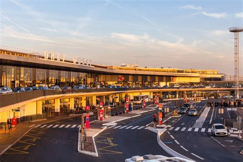 TOUT SAVOIR SUR L'AÉROPORT DE PARIS ORLY - Grand Hôtel Sénia