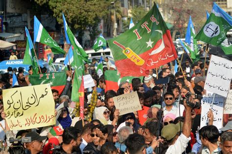 Imran Khans Party Demands Resignation Of Cec And Chief Justice Over