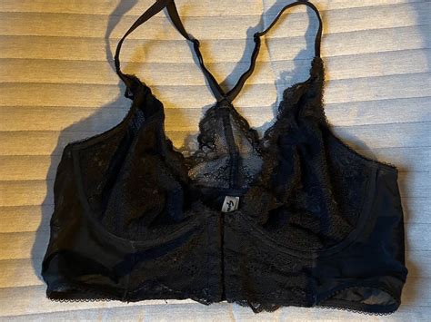 Sinnlicher Schwarzer Spitze Bh Von Gossard Grösse 75c Kaufen Auf Ricardo