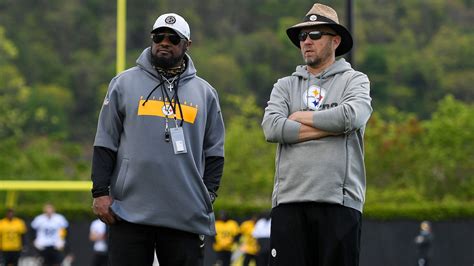Ex Steelers Qb Absolutely Rips Mike Tomlin Over Multiple Alarming Failures