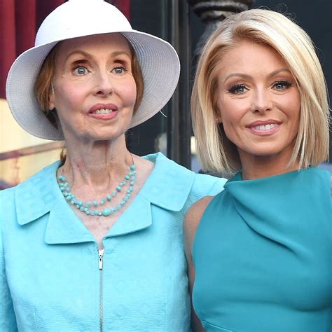 Kelly Ripa Leaves Audience Shocked As She Talks About Infidelity Live