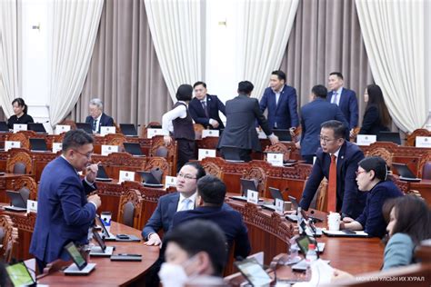 Төсвийн тухай хуульд нэмэлт оруулах хуулийн төслийг яаралтай хэлэлцэхийг дэмжлээ