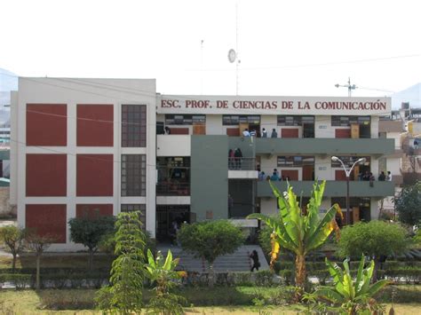 Radio Universidad Camino A La AcreditaciÓn Escuela Profesional De