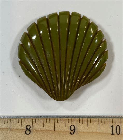 Lot Detail Bakelite Shell Button