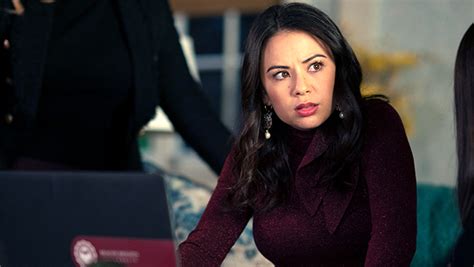 Janel Parrish On ‘pretty Little Liars Mona ‘a And More Interview Hollywood Life