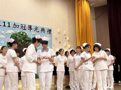 高醫大護理系加冠導光 傳承護理薪火 保有護理初衷 創造無限可能