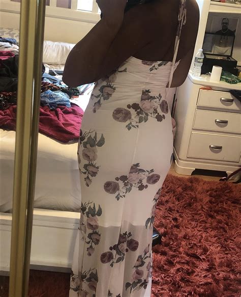 Which Dress Looks Better For The First Day Of School Routfits