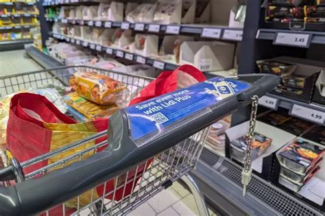 Couple Slated For Buying £1 50 Lidl Fruit And Veg Box Instead Of