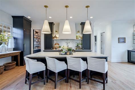Hoerig Full Home Renovation Gallery Foursquare Custom Homes