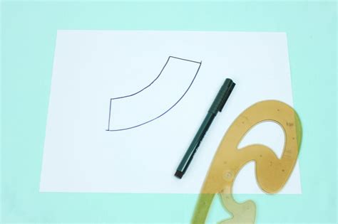 Tutorial Einen Beleg nähen und Schnittmuster dafür erstellen elastische Stoffe Blog alles