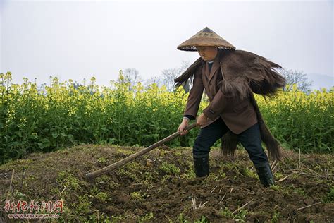 新化人的一天 彭勃：一个农民画家的追梦之旅热点专题新化站