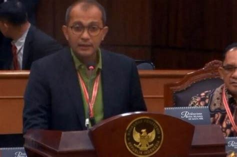 Kehadiran Eddy Hiariej Jadi Ahli Tim Prabowo Gibran Di MK Dinilai Cari Perlindungan News On