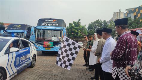 Ratusan Calon Jamaah Haji Kota Semarang Mulai Diberangkatkan