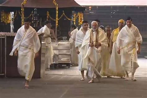 Modi In Kerala Prime Minister Narendra Modi Offers Prayers At Lord