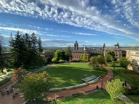 College Of The Holy Cross Worcester Ma