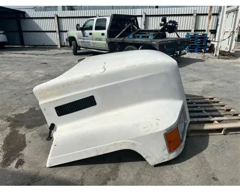 Mack Ch613 Hood In Miami Fl 6149 07242312