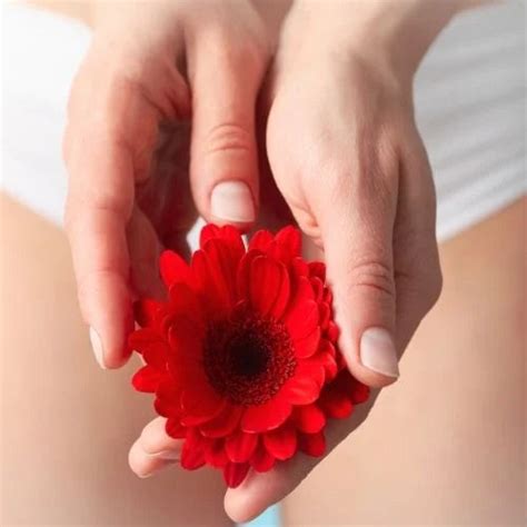 Should You Use An Intimate Wash For Personal Hygiene Sachet