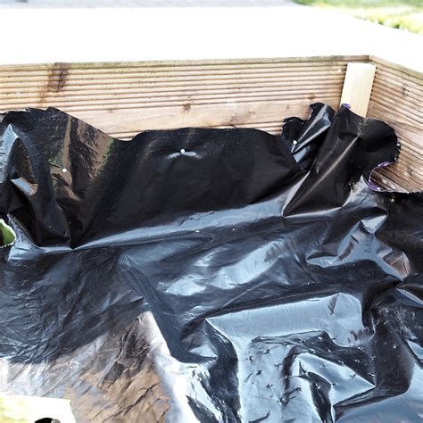 DIY DECKING PLANTER Lust Living