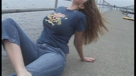 Lora G At The Bay Model Feet Clips Sale