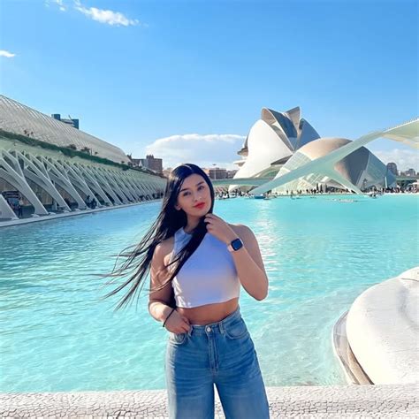 sofia medina sofiaml12 on threads