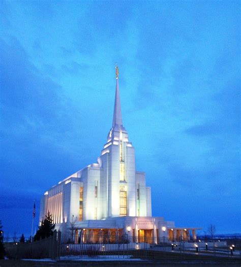 Rexburg Temple In Rexburg Idaho Yes I Took This Photo With An Iphone Hiking Trip