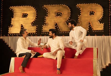 Rrr Actors Ss Rajamouli Jr Ntr Ram Charan Wish Everyone A Prosperous